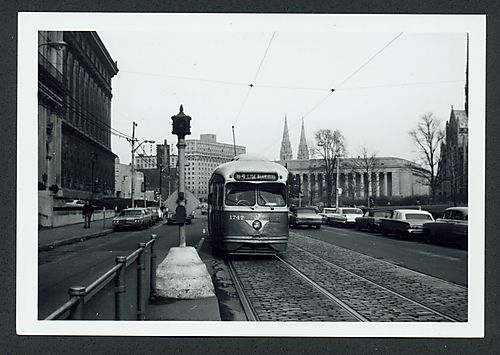 Pittsburgh Railways Street Car # 1747 | Digital Pitt